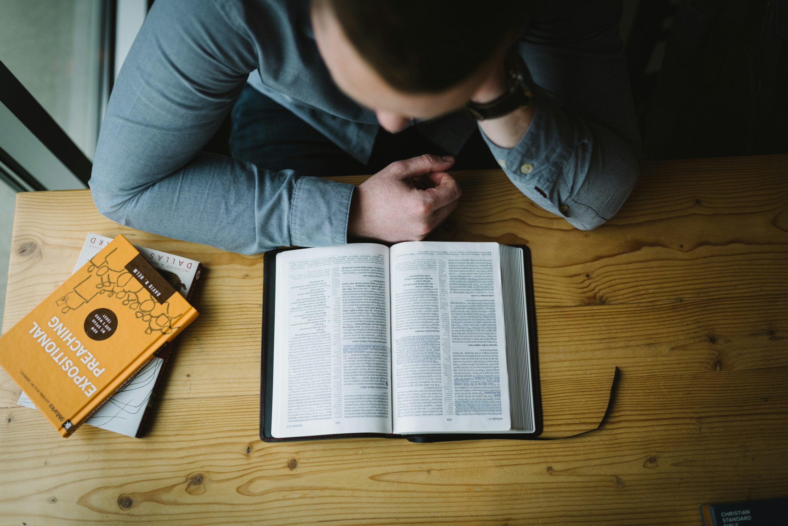 The 5 Best Bible Translations (That Are Reliable & Accurate) - Theology ...